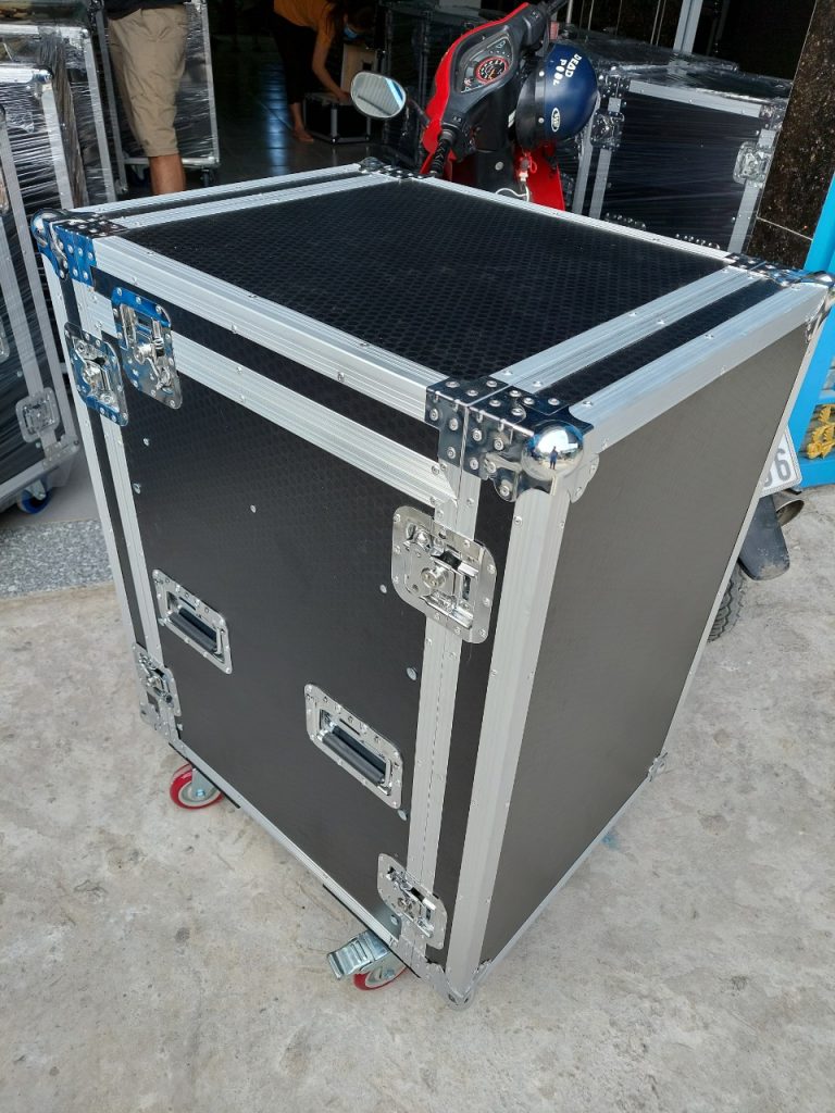 Tủ rack đựng thiết bị âm thanh 16U - Vali Chuyên Dụng PISO