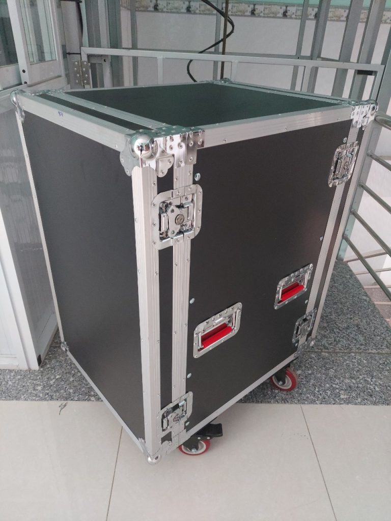 Tủ rack đựng thiết bị âm thanh 16U - Vali Chuyên Dụng PISO