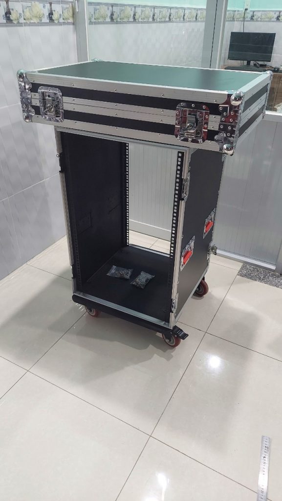 Tủ rack đựng thiết bị âm thanh 16U - Vali Chuyên Dụng PISO